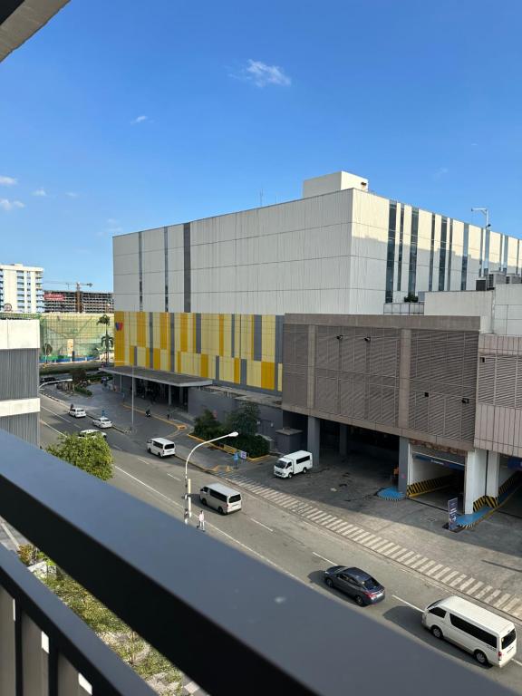 Mall of Asia MOA S Residences , IKEA Pasay , NAIA Airport , Manila Bay ...