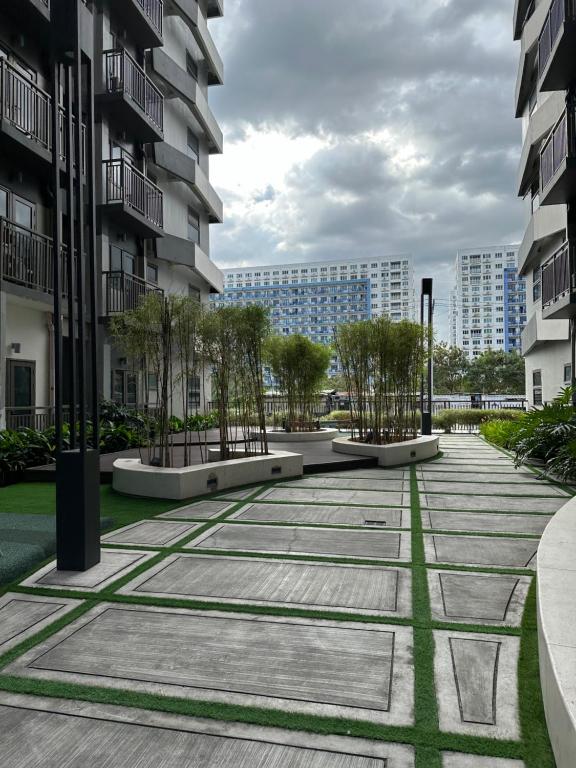 Mall of Asia MOA S Residences , IKEA Pasay , NAIA Airport , Manila Bay ...