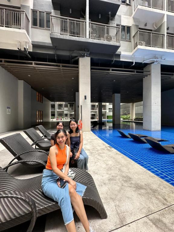 Mall of Asia MOA S Residences , IKEA Pasay , NAIA Airport , Manila Bay ...