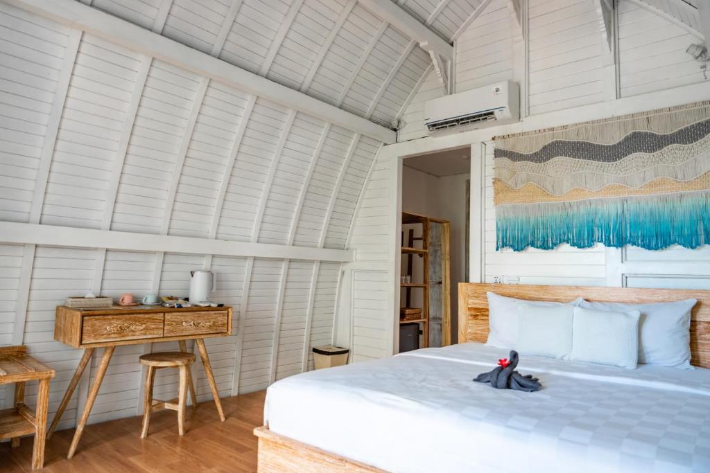 Mambo Beach Resort, Nusa Penida (updated prices 2025)