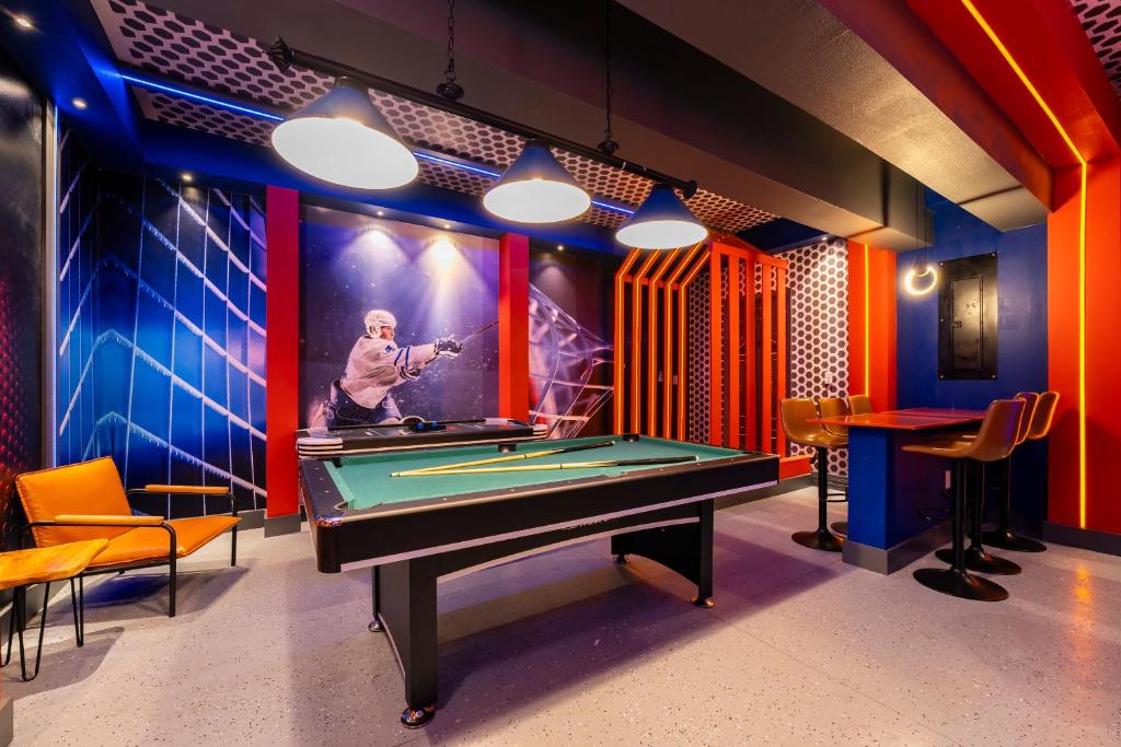 Resort Amenities, Outdoor Kitchen, Themed, Game and Movie Room ...
