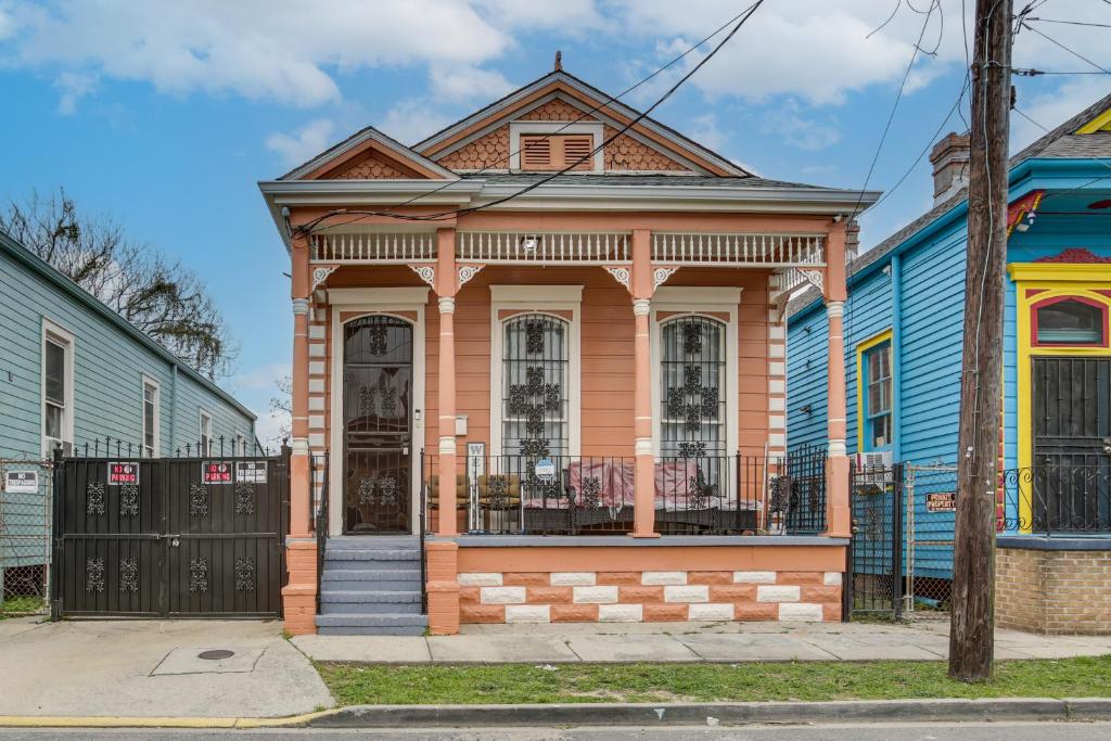 NOLA Home with Front Porch about 1 Mi to French Quarter!, New Orleans ...
