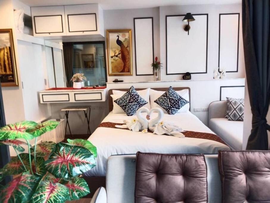 ชีวิตมีความสุขกับที่พักใกล้หาด วิวที่ยอดเยี่ยมLahabana_B323, Hua Hin (updated prices 2025)