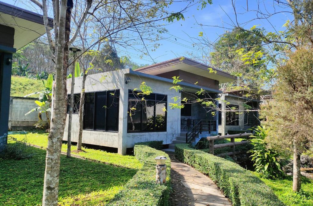 Century Hotspring Resort, Phra Chedi Sam Ong (updated prices 2025)