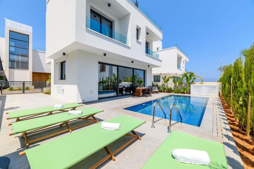 By The Beach - Sunstone Seaview Villa, Protaras (updated prices 2025)