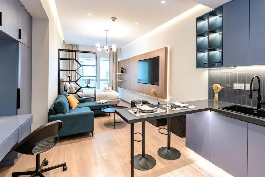 Stylish and Sleek - Studio - JLT, Dubai (updated prices 2026)