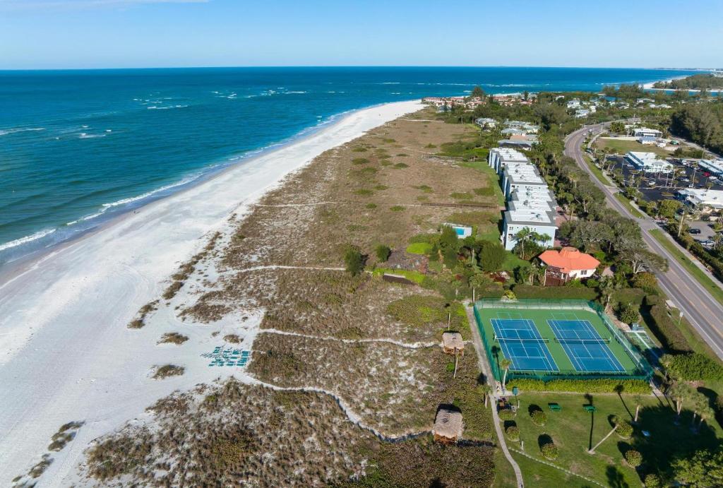 Bay Haven! Waterfront condo steps away from the beach!, Longboat Key ...