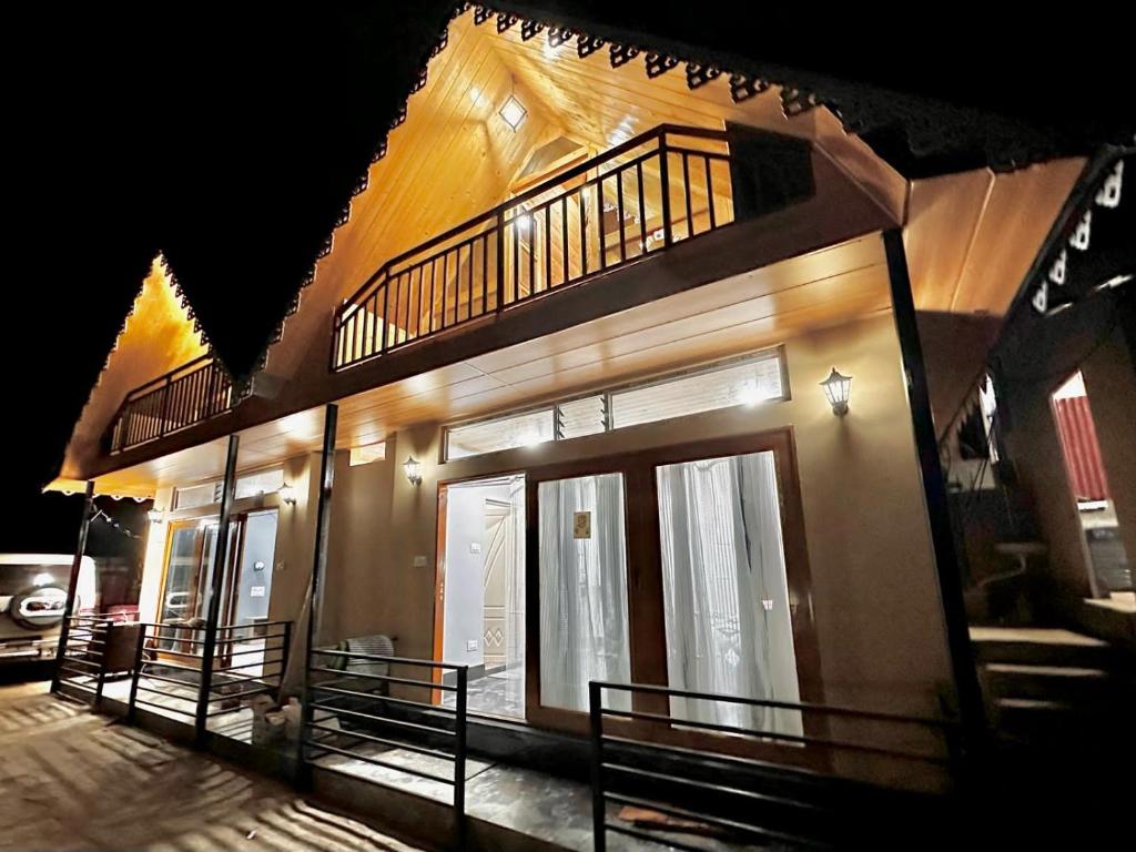 Bomzan's Dhim, Rishop (updated prices 2026)