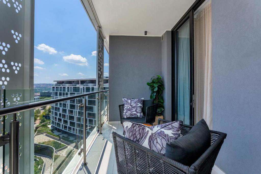 Ellipse Waterfall on Magwa cres, Midrand (updated prices 2025)