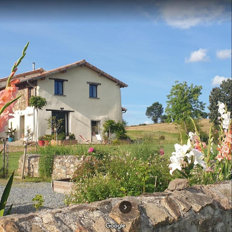 Gîte de l'Âne vert, Lay (updated prices 2026)