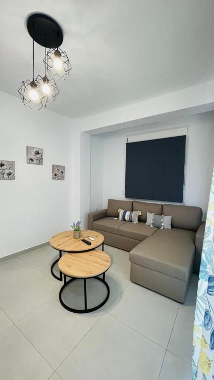 ATHINA, Ofrínion (updated prices 2025)