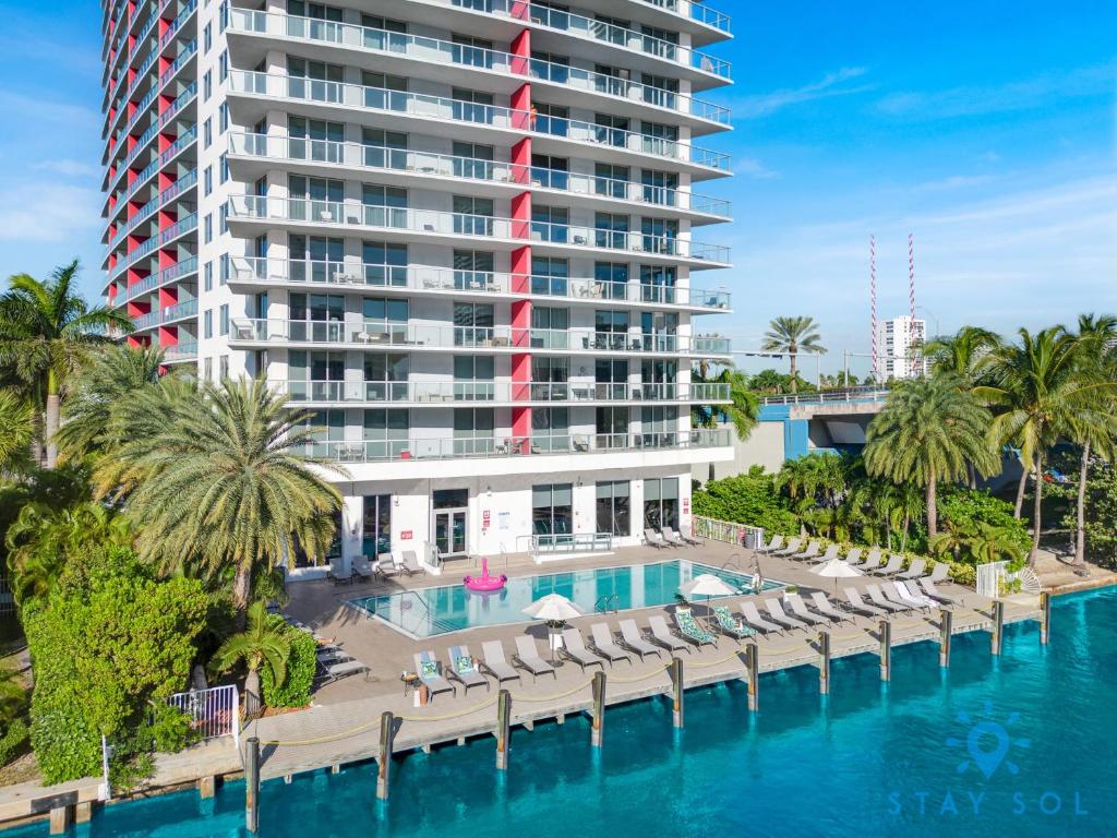 Beachwalk Resort Studio Balcony with Infinite View, Hallandale Beach ...