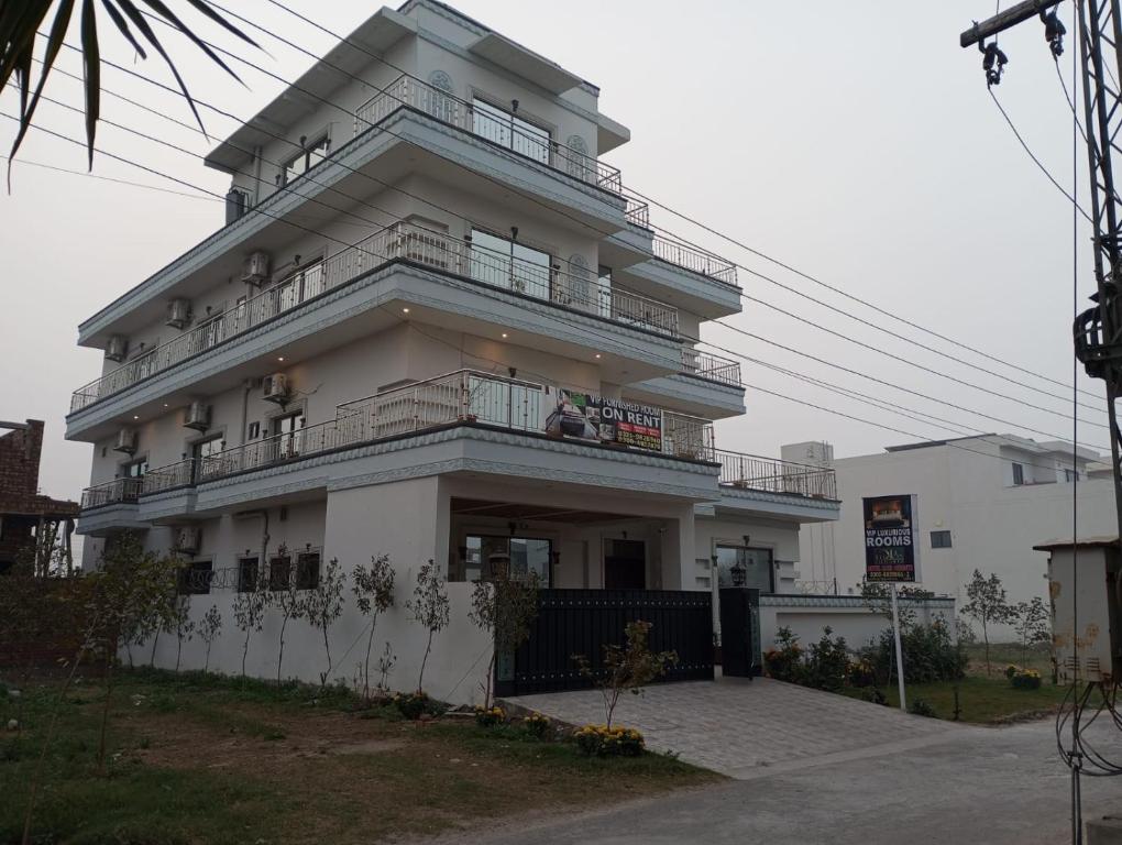 Hotel Luxe Heights Lahore, Lahore (updated prices 2025)