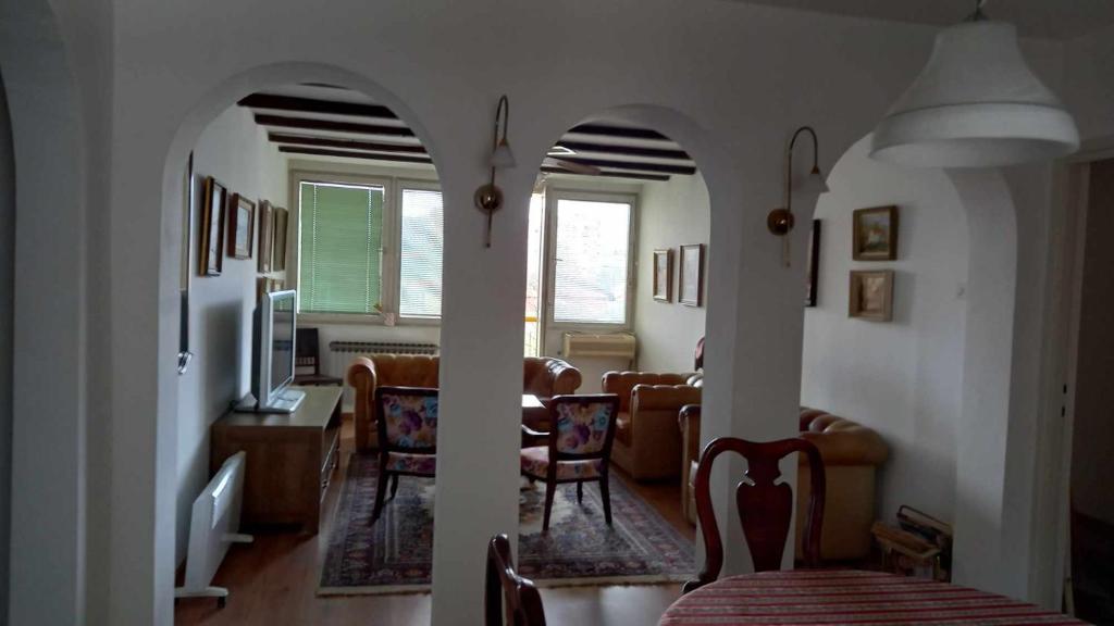 Stan u Zenici, Zenica (updated prices 2025)