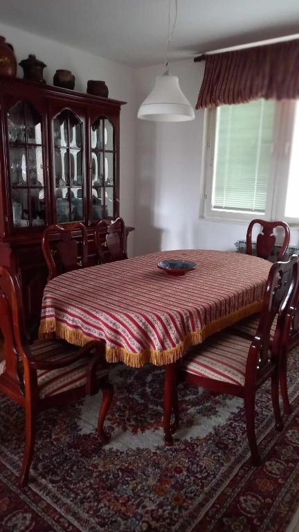 Stan u Zenici, Zenica (updated prices 2025)