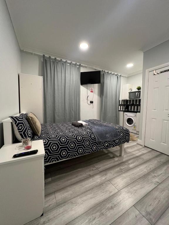 Acton House, London (updated prices 2025)