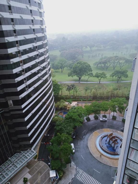 2 Bedrooms Units Forbes Area 5th Avenue BGC Center, Manila (updated ...