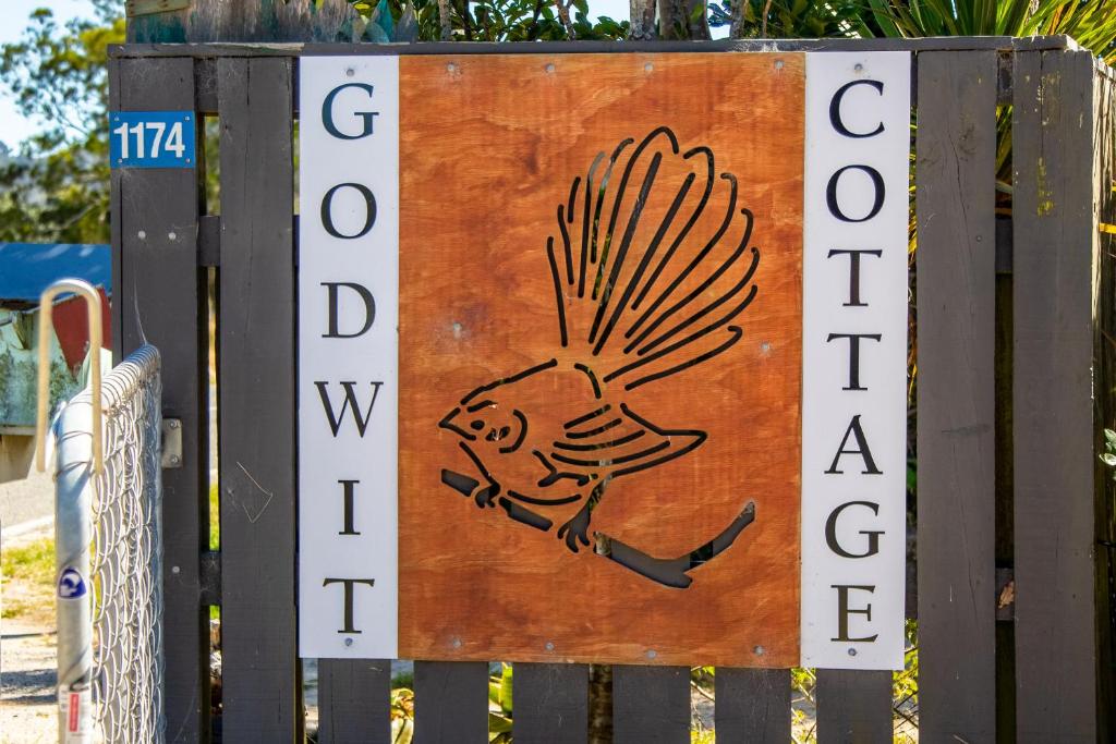 Godwit Cottage - Pākawau Beachfront Holiday Home, Pakawau – Updated ...