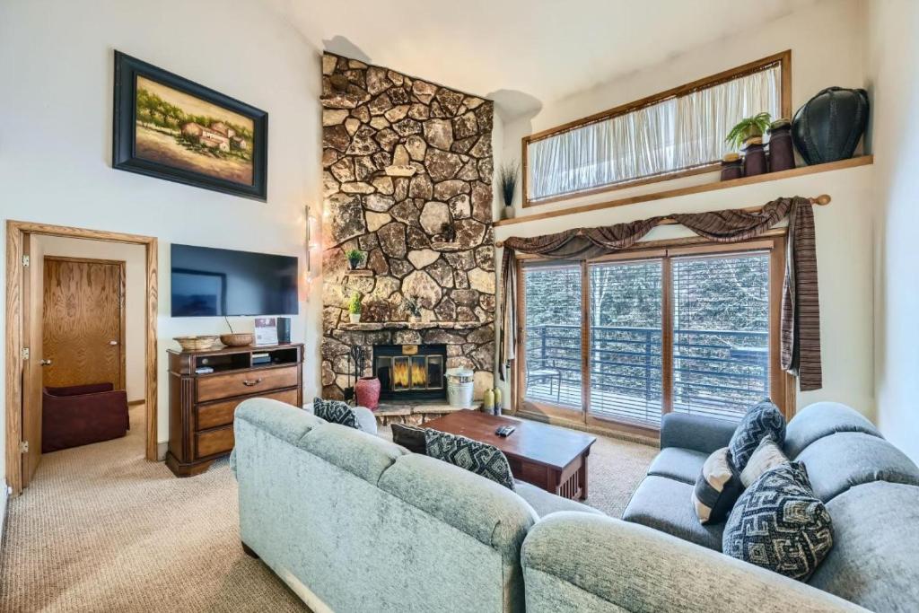 Snowdance Manor #406 - Keystone, Keystone (updated prices 2025)