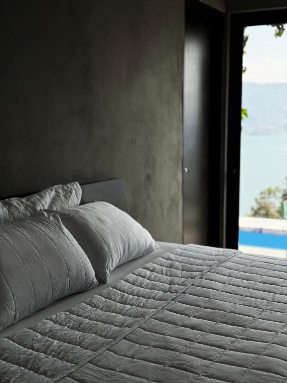 Cardedeu Hotel Lago de Coatepeque, El Congo (updated prices 2025)