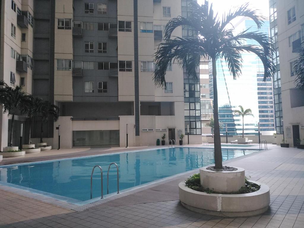 2 Bedrooms Units Forbes Area 5th Avenue BGC Center, Manila (updated ...