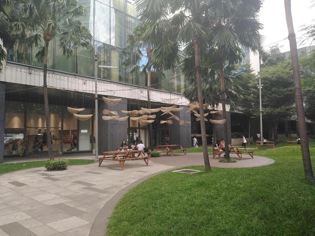 2 Bedrooms Units Forbes Area 5th Avenue BGC Center, Manila (updated ...