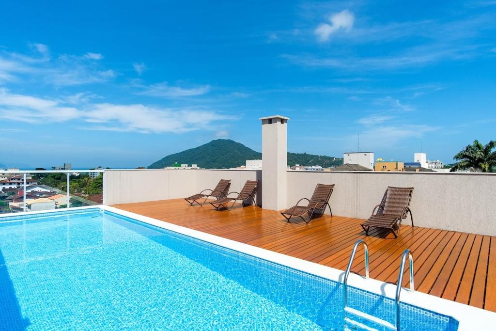 BH50: Charmoso, Com AR, Piscina e Varanda Gourmet, Ubatuba (updated ...