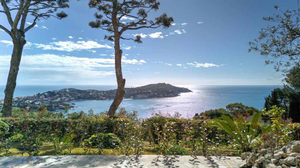 Giant Terrace on a stunning View, Villefranche-sur-Mer (updated prices ...