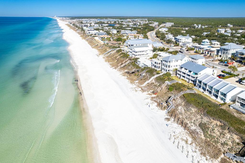 Seamist 2 NEWLY RENOVATED GULF FRONT 1 BR and Bunks First floor and ...