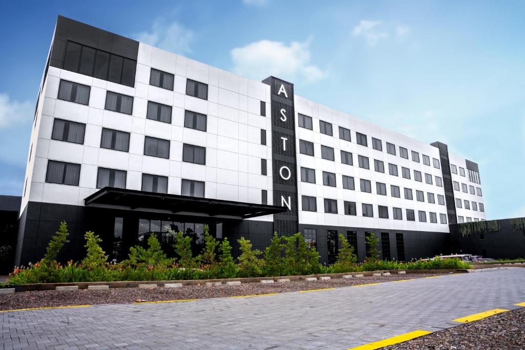 Aston Serang Hotel & Convention Center, Serang (updated prices 2026)