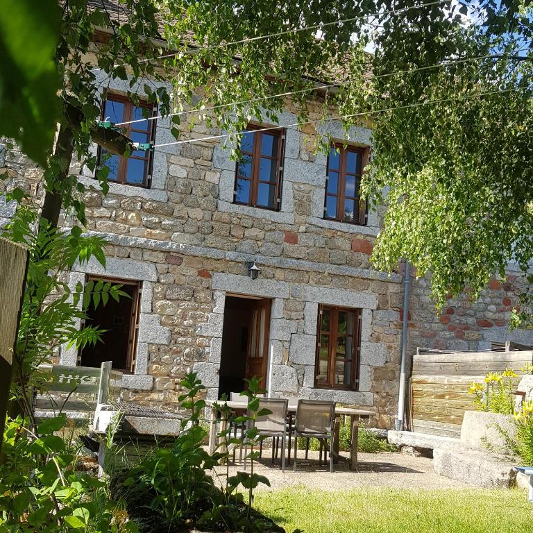 Gîte à la campagne 3 * proche A75 en Margeride., La Roche (updated prices 2025)