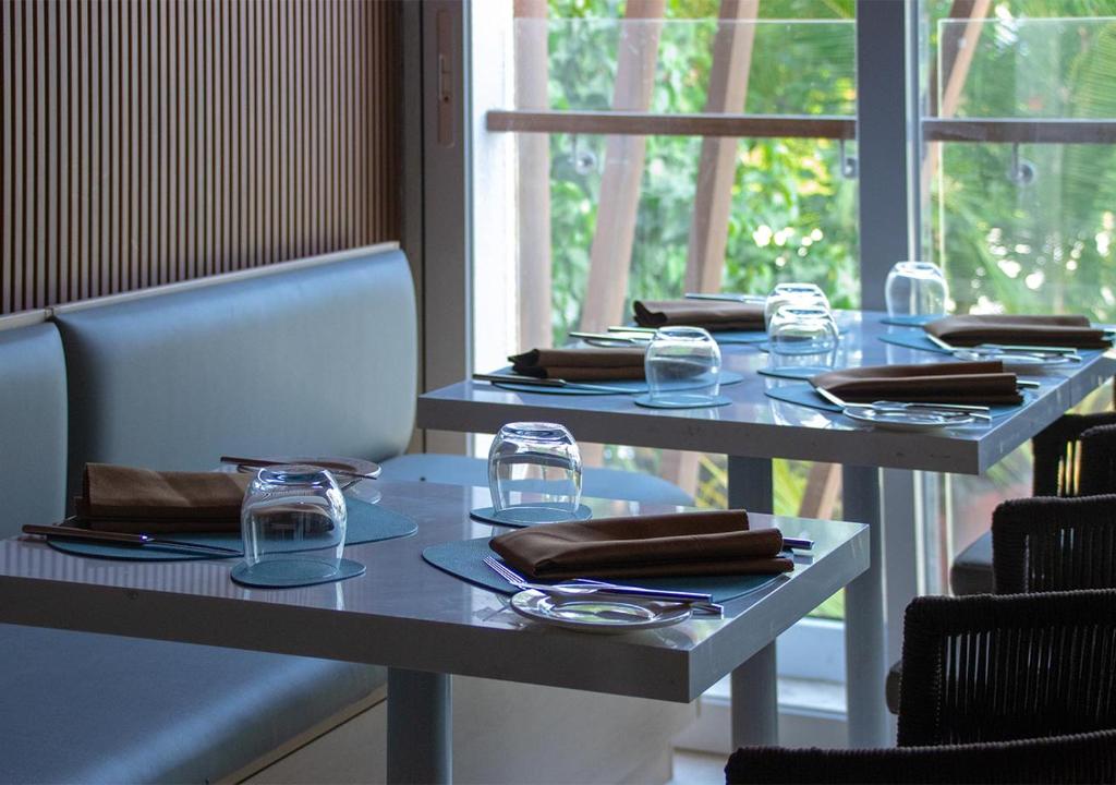 Stone Beach Club, Dhiffushi (updated prices 2025)