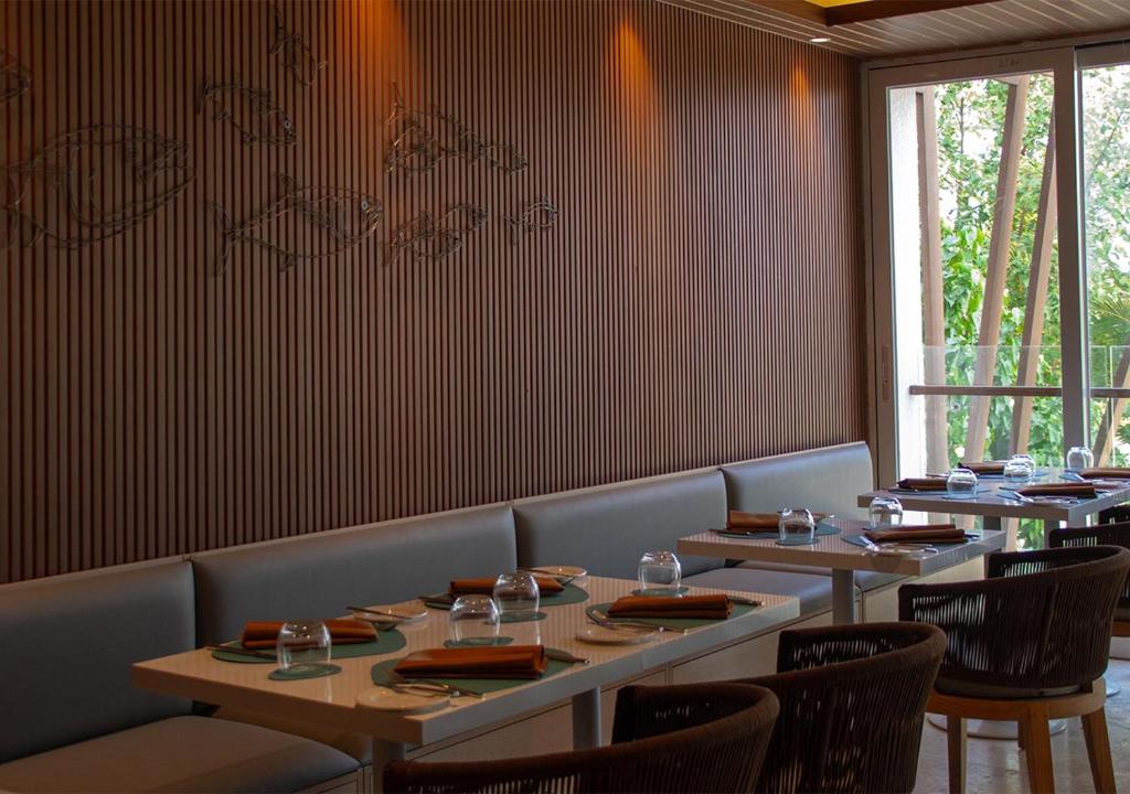 Stone Beach Club, Dhiffushi (updated prices 2025)