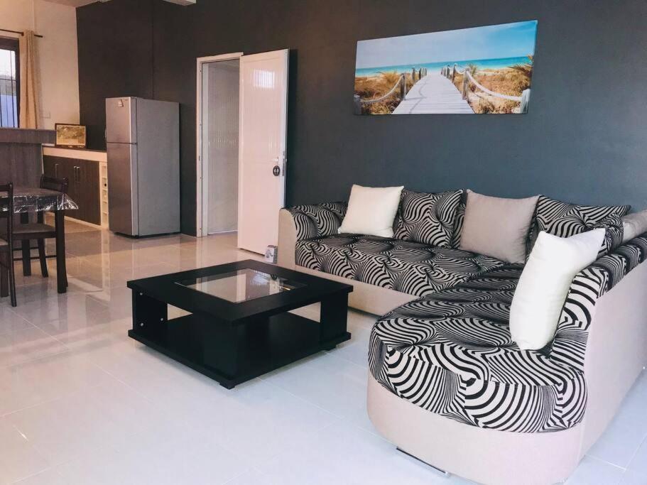 Salty Bisous, Pointe aux Sable (updated prices 2026)