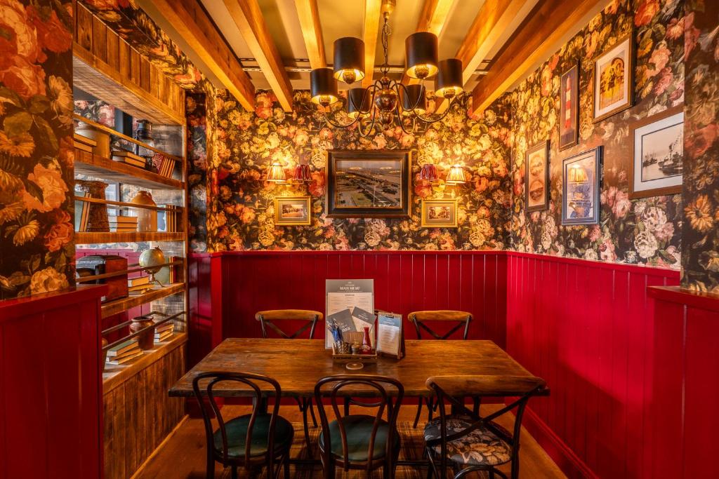 Offshore - The Inn Collection Group, Lytham St Annes (updated prices 2025)