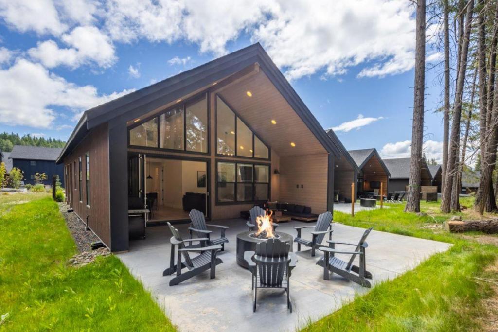 Suncadia 2-Bdrm Cabin with Firepit - Close to Nelson Farm, Cle Elum ...