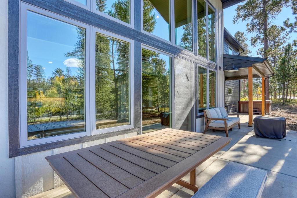 Sunset Ridge, Lead (updated prices 2025)