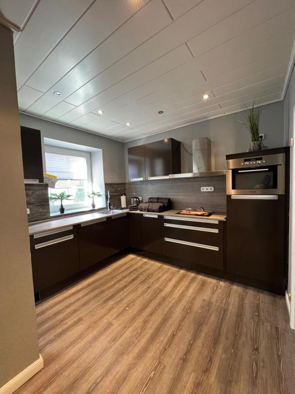 MonteurDomizil Übach-Palenberg, Übach-Palenberg (updated prices 2025)