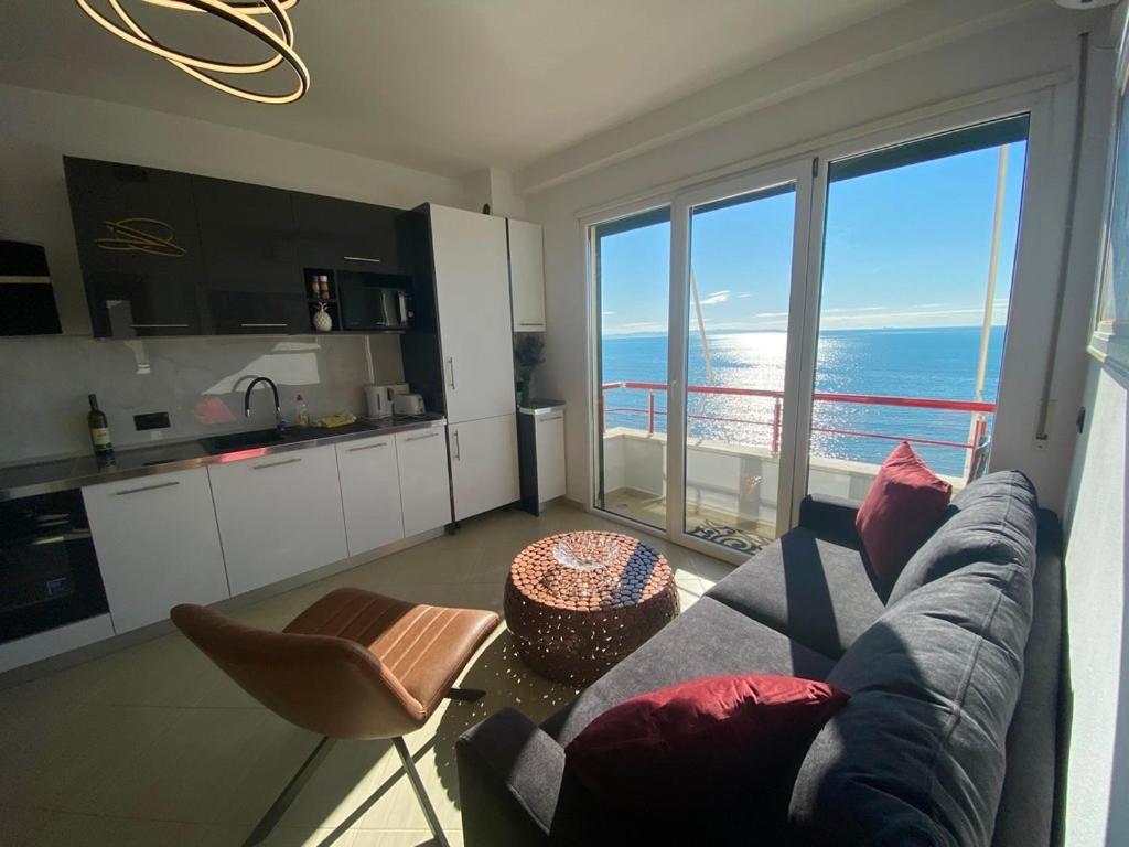 Modern Beachside Apartment 2, Durrës (updated prices 2025)