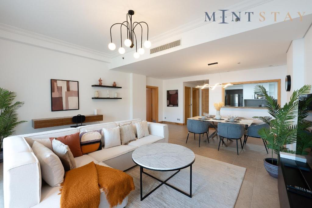 Shoreline 7, Palm Jumeirah - Mint Stay, Dubai (updated prices 2024)