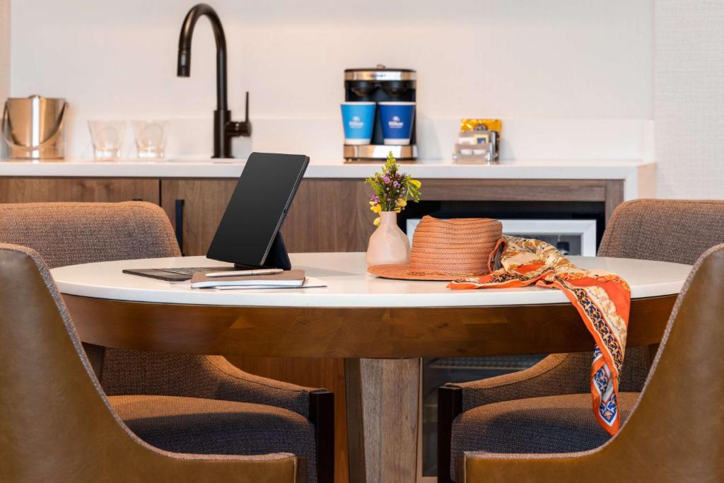 Hilton North Scottsdale At Cavasson, Scottsdale (updated prices 2025)