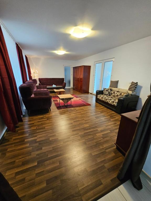 Casa individuală regim hotelier de închiriat, Dumbrăviţa (updated ...