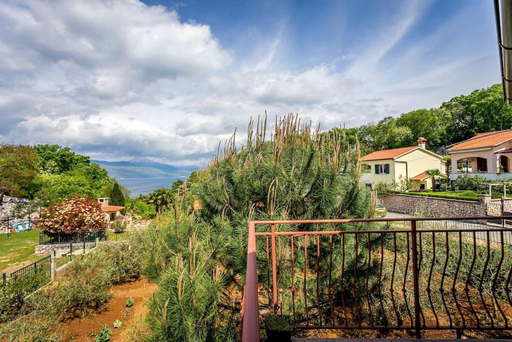 Apartment Beach Stara Porozina, Porozina (updated prices 2025)