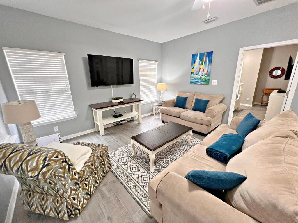 🏖️ Fresh Remodel! Come & Enjoy🌊 🎣 The Fish Are Biting🎣 - Florida