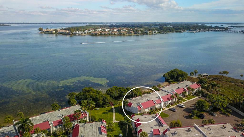 Holiday home Run to the sun with amazing bay views, Bradenton Beach ...