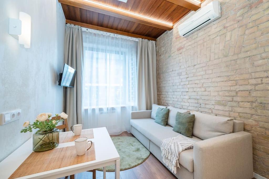 Warm studio in the heart of city, Vilnius (updated prices 2025)