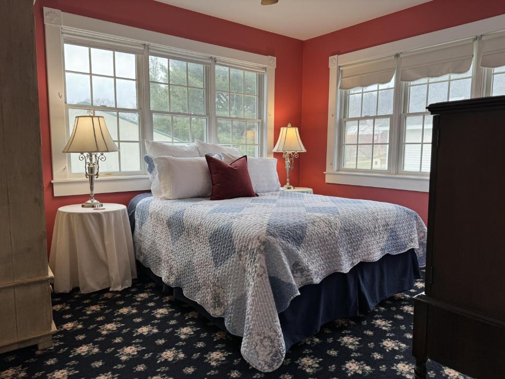 The Wen Inn - 2 BR Suite with Living area & Coffee, Peterson (updated ...