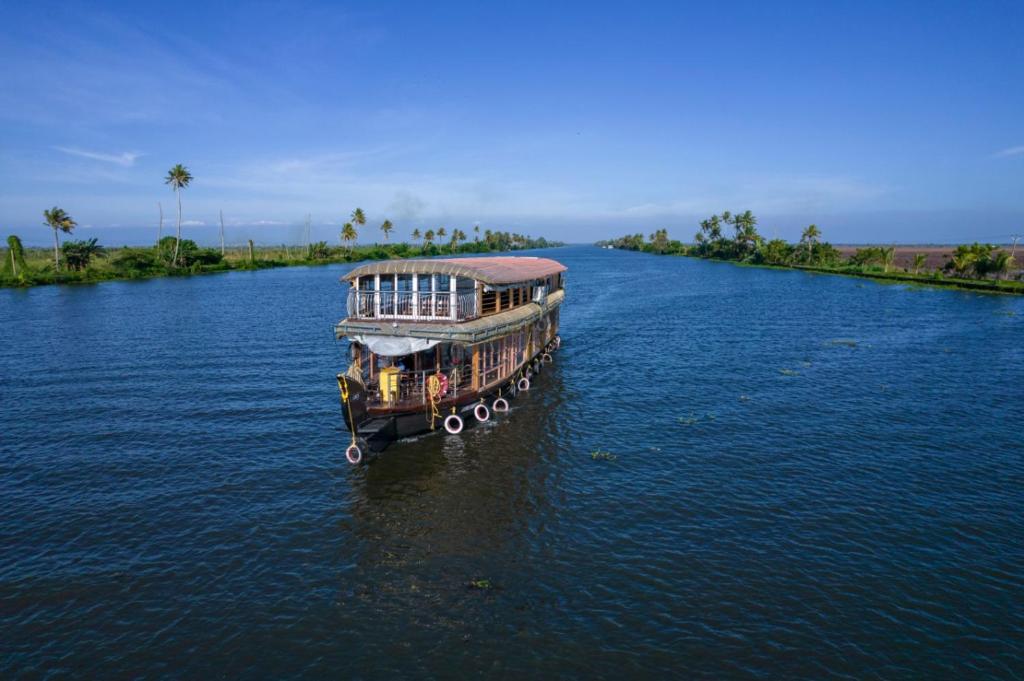 Kerala Nature Houseboat by Coco floatel, Alleppey (updated prices 2026)