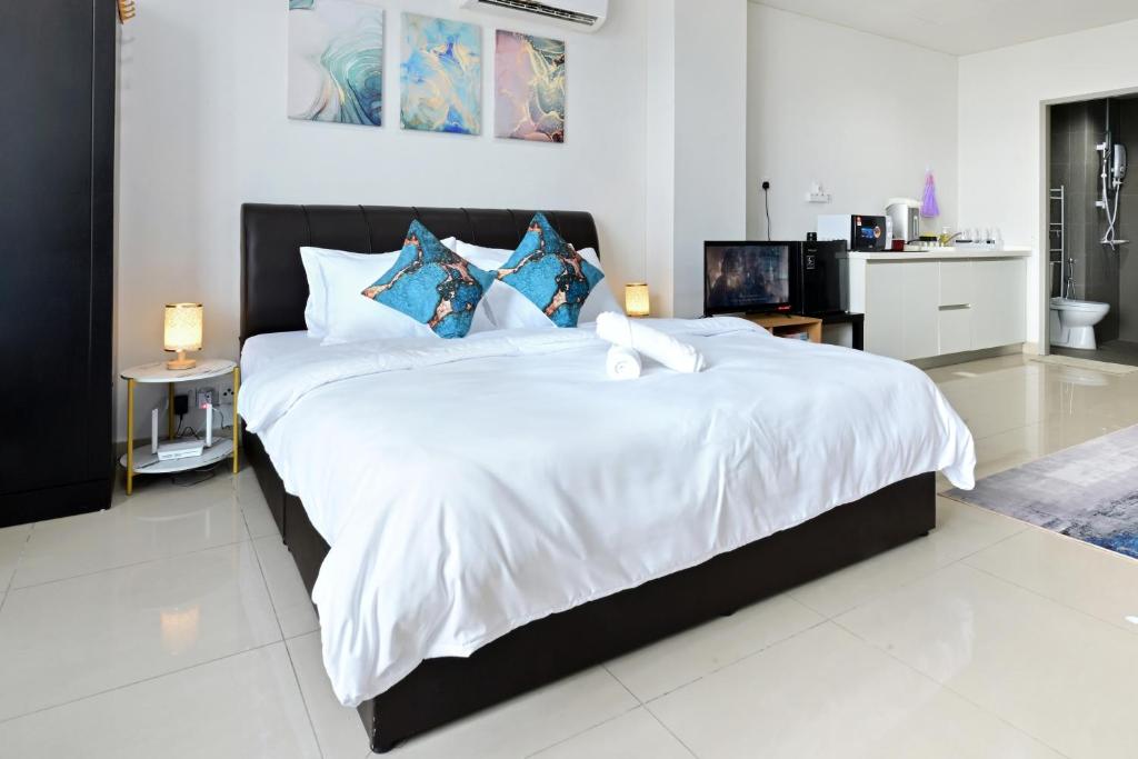 SS15 Courtyard by Xuites, 5pax-Netflix-Mall-LRT-Subang Jaya, Subang ...