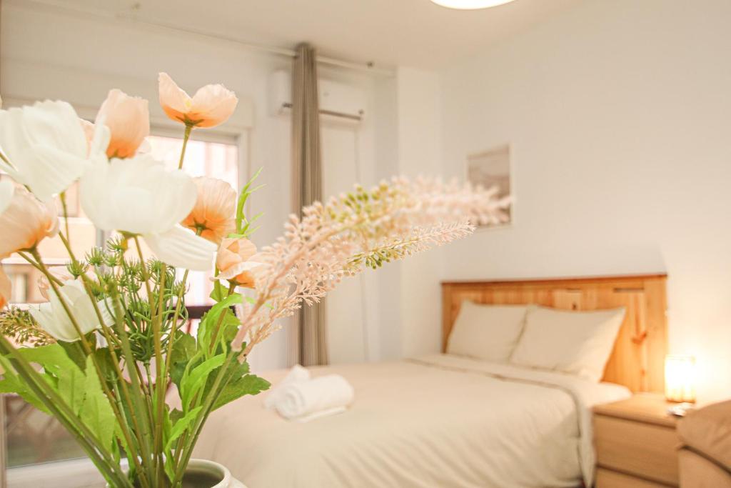 Wonderful studio 15m walk to Giralda and Feria, Sevilha (preços ...